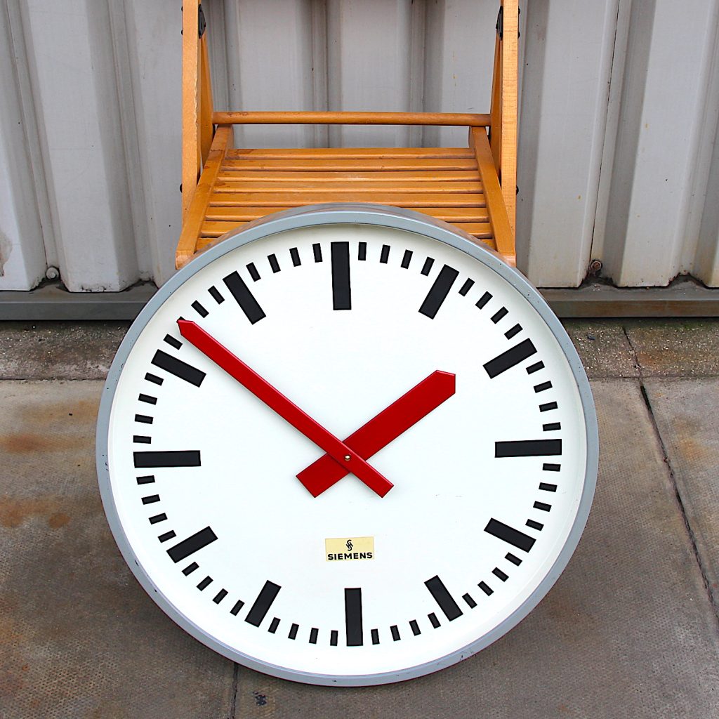 EUROPEAN CLOCKS | LONDON TIMEPIECE