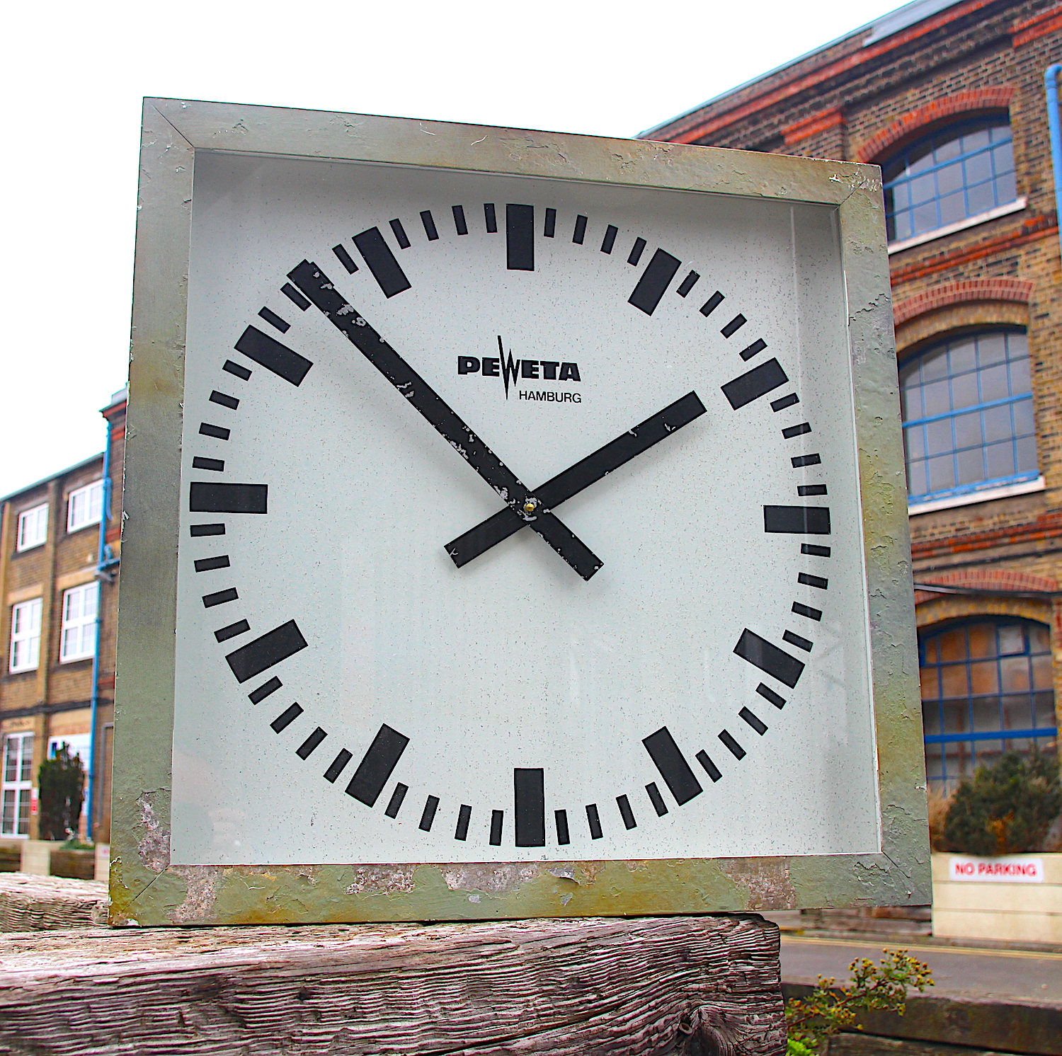 EUROPEAN CLOCKS | LONDON TIMEPIECE